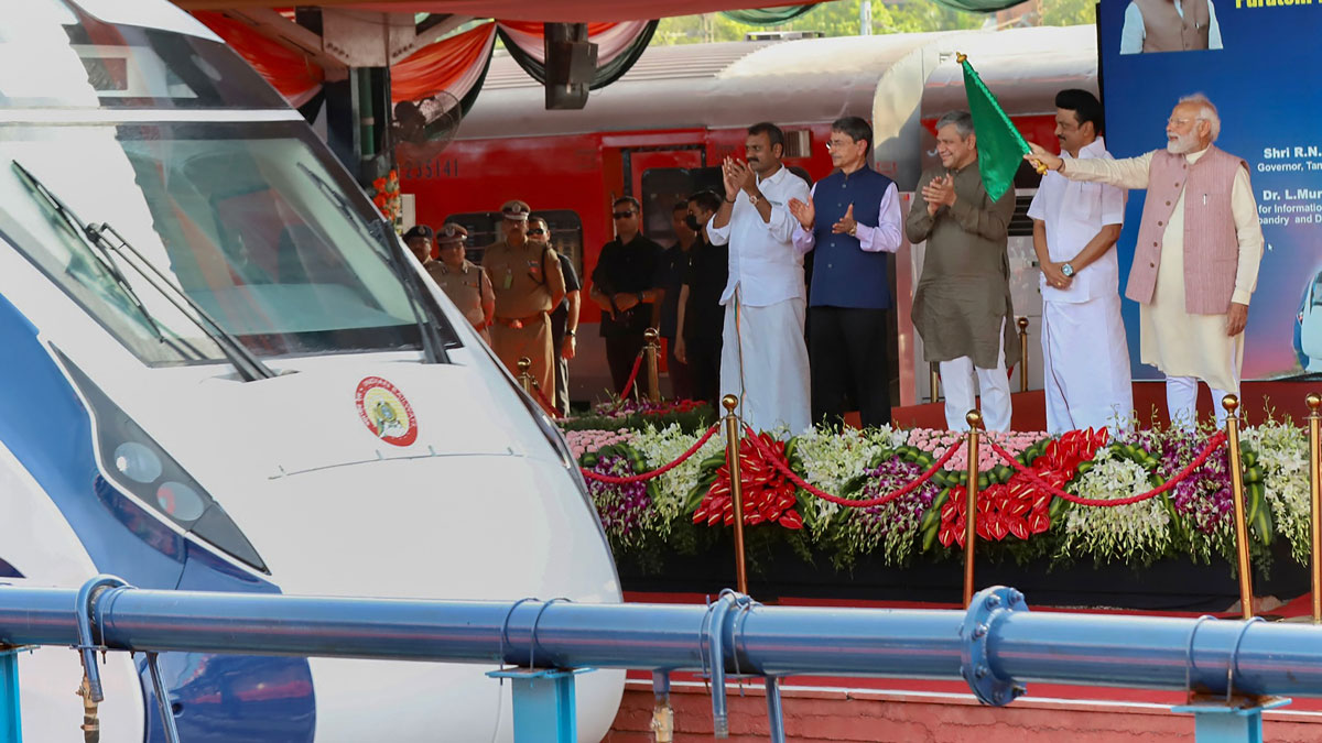 Mysore-Chennai Second Vande Bharat Express Train Begins Journey: ஒரு படம் பாக்கற நேரத்துல ...