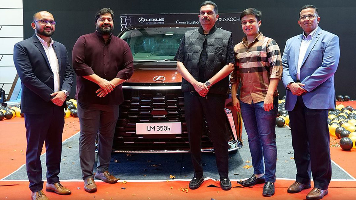 Kerala's First Lexus LM 350h.. இவருதான் முதல் ஆளாக வாங்கியதா! - Tamil ...